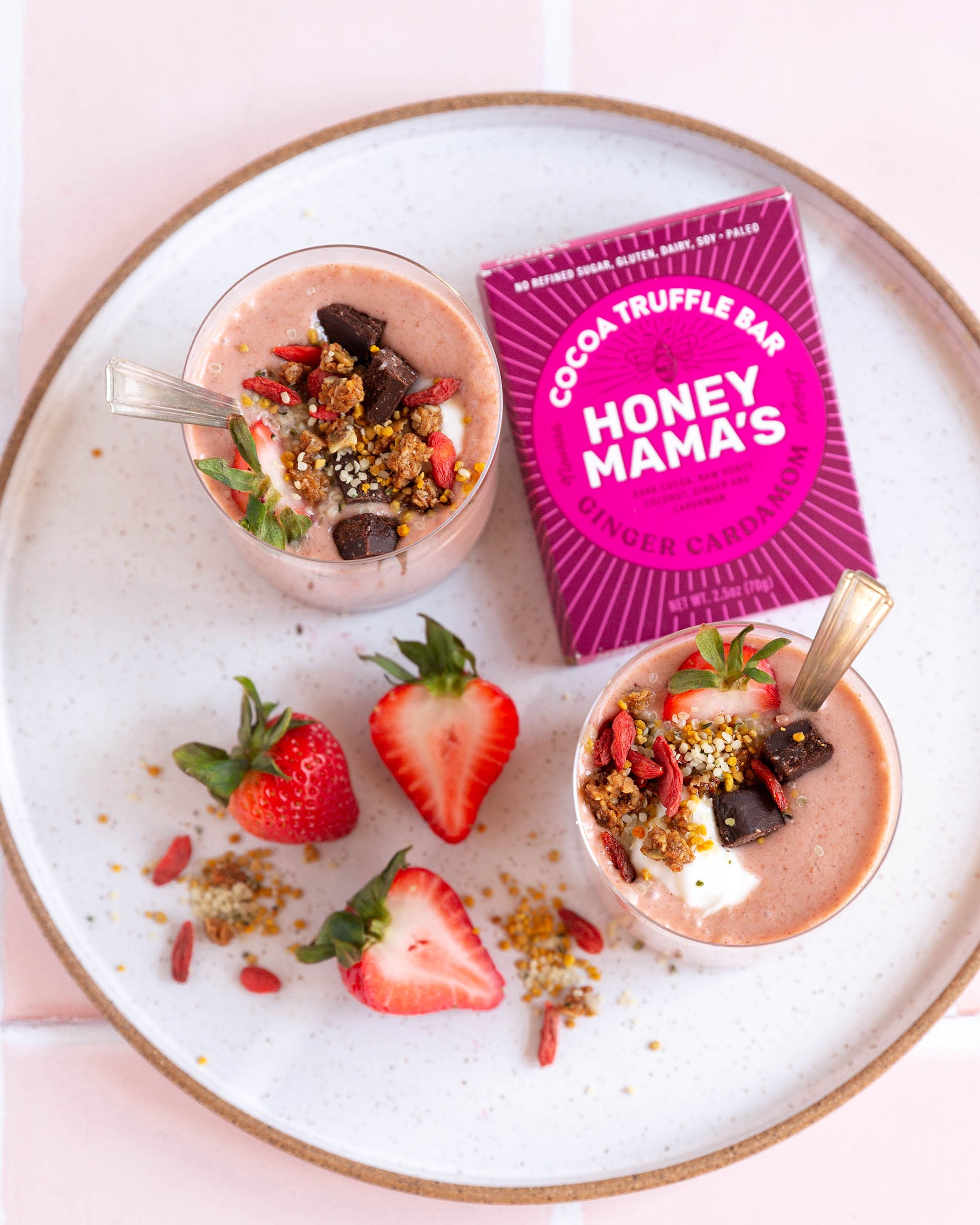 Strawberry Ginger Cardamom Smoothie – Honey Mama's